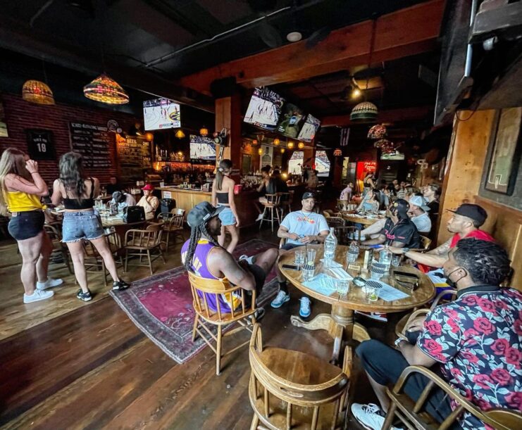 20 Best Bars in Portland - Explore The Pearl